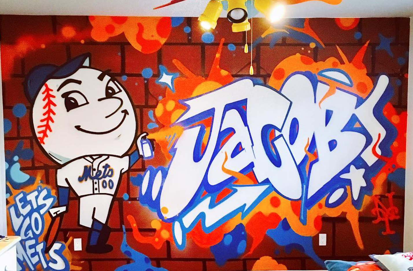 Mr. Met Graffiti Bedroom – Intelligent Graffiti